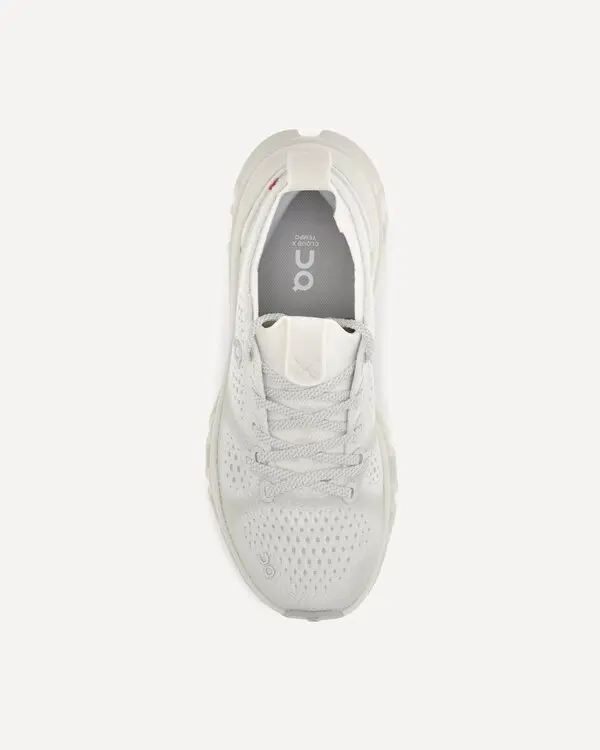 On X Tempo Athletic Sneakers - Cream