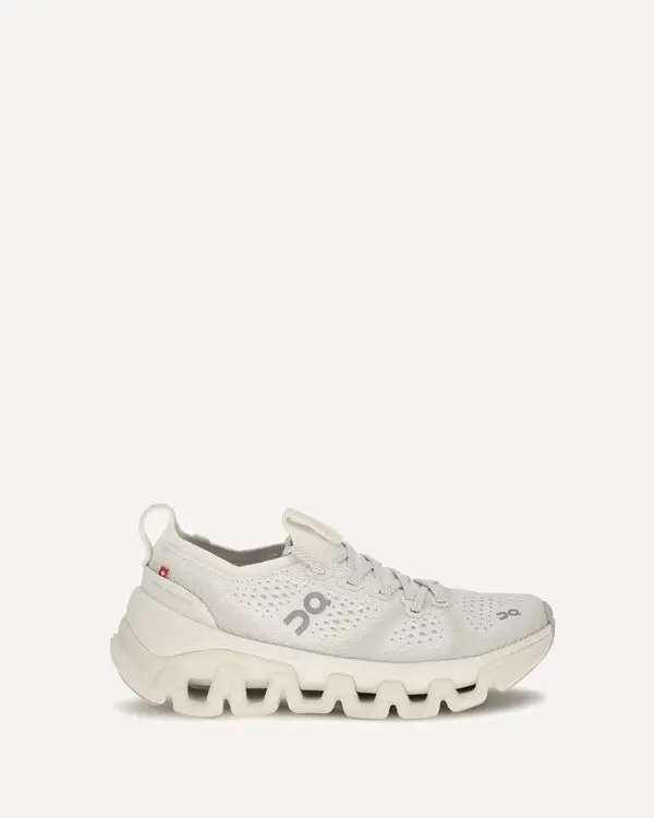 On X Tempo Athletic Sneakers - Cream