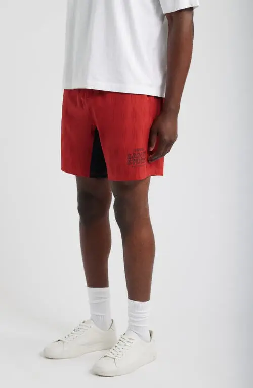 SANTO STUDIO Hotel Tech Shorts