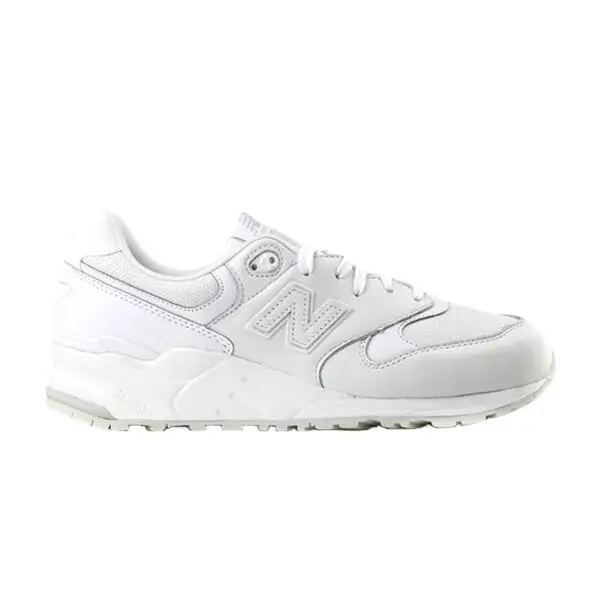 NEW BALANCE 999 Out
