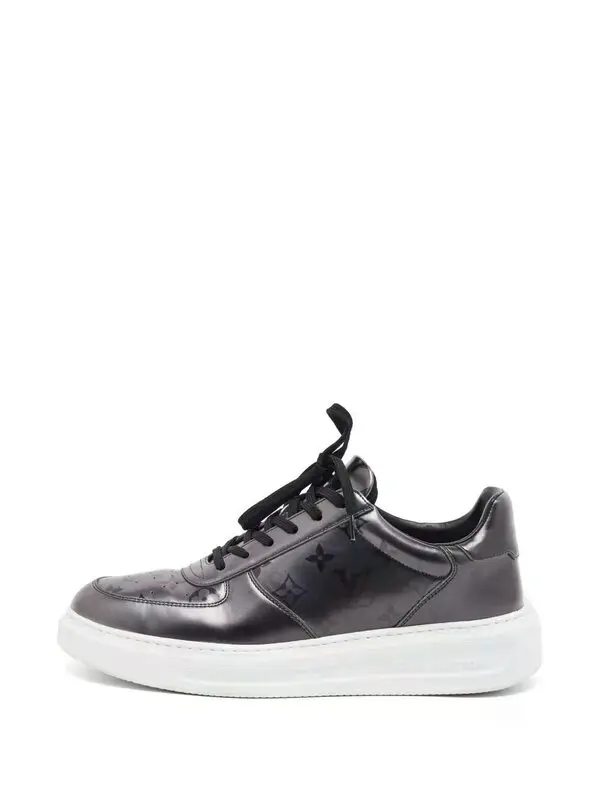 LOUIS VUITTON Beverly Hills Monogram Sneakers - Grey