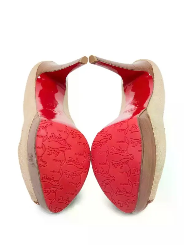 CHRISTIAN LOUBOUTIN Alta Campus Tassel Pumps