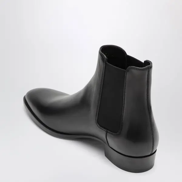 Saint Laurent Wyatt Leather Chelsea Boots