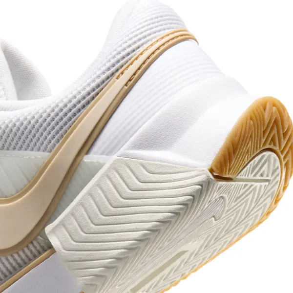 Nike Gp Challenge 1.5 Hard Court Tennis Shoes - White