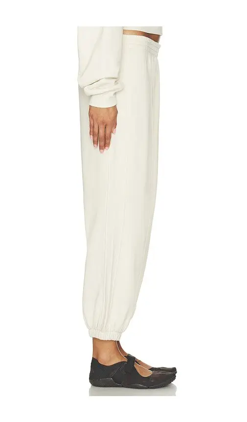 SKIMS Drapey French Terry Cropped Low Rise Jogger