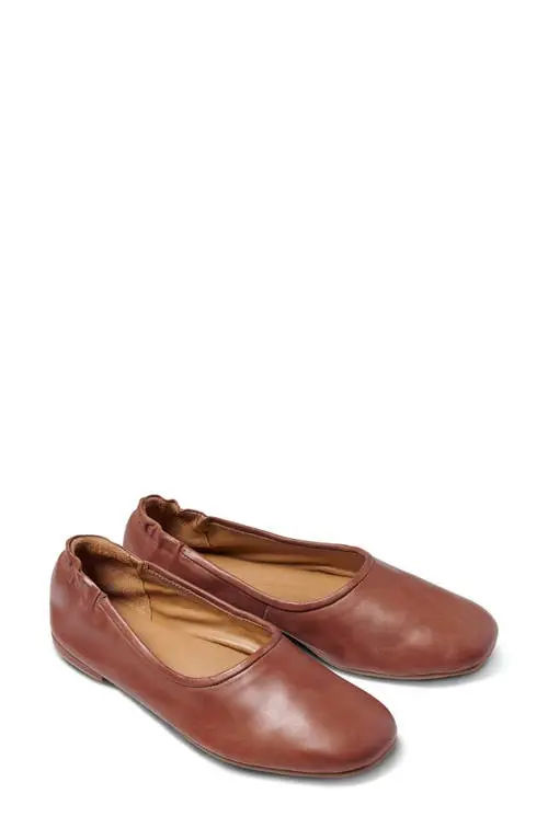 Beek Swan Leather Ballet Flat - Cognac