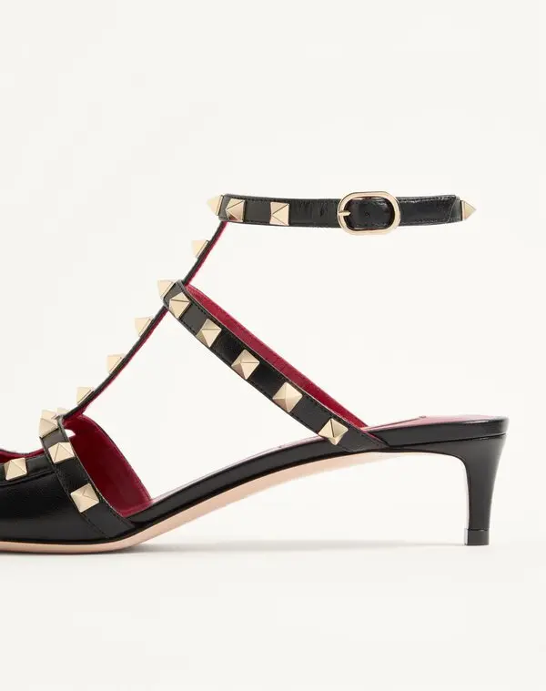 Valentino Garavani Rockstud Pointed-toe Pumps - Black