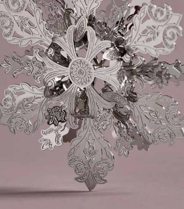THE LONDON CHRISTMAS COMPANY Gold-plated Snowflake Tree Decoration