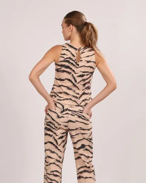 Las Surenas Feline Print Denim Tank Top