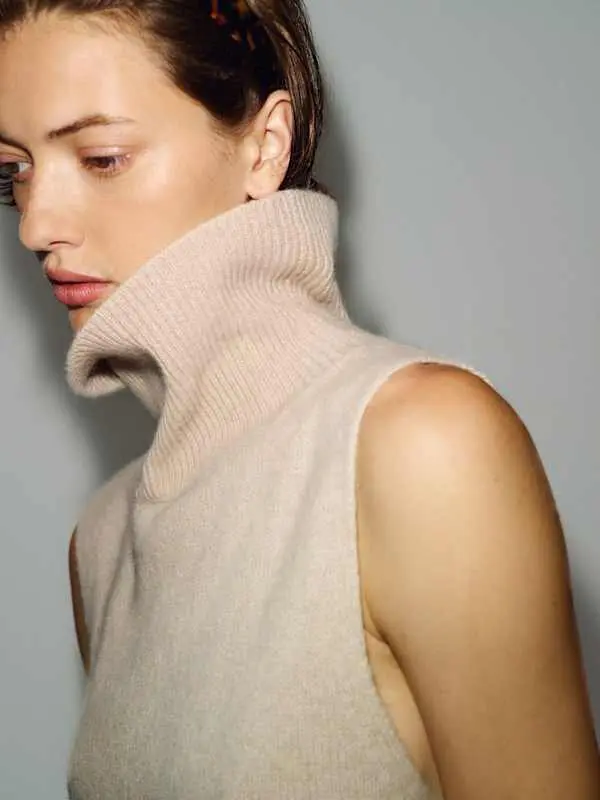 REFORMATION Flora Cashmere Sleeveless Turtleneck