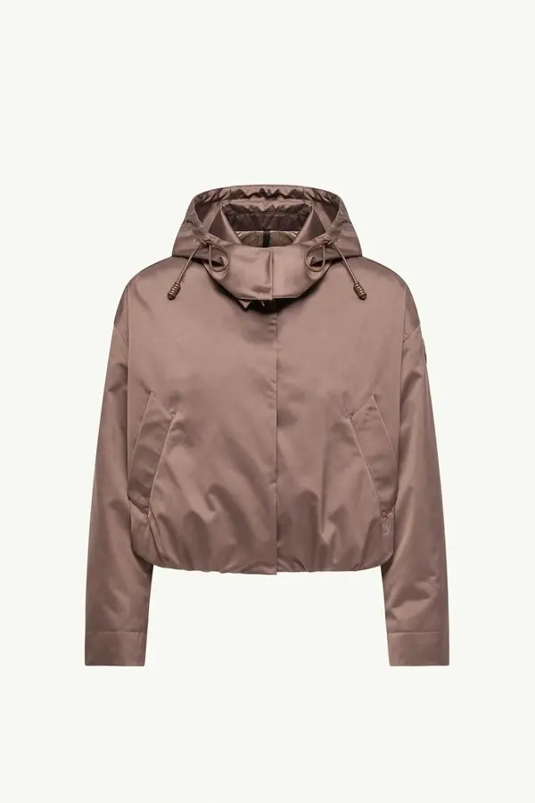 Moncler Chevreuil Duchesse Short Down Jacket