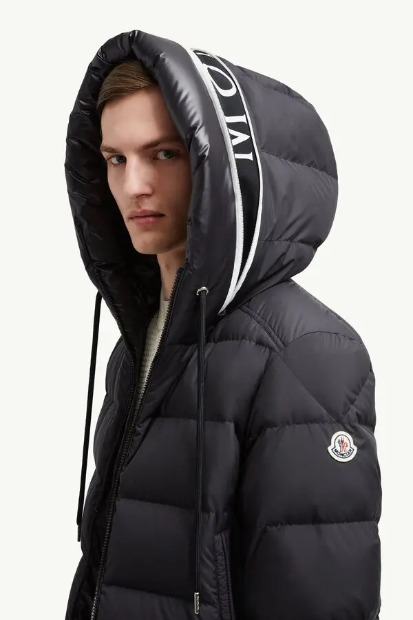 Moncler Cardere Hooded Short Down Jacket