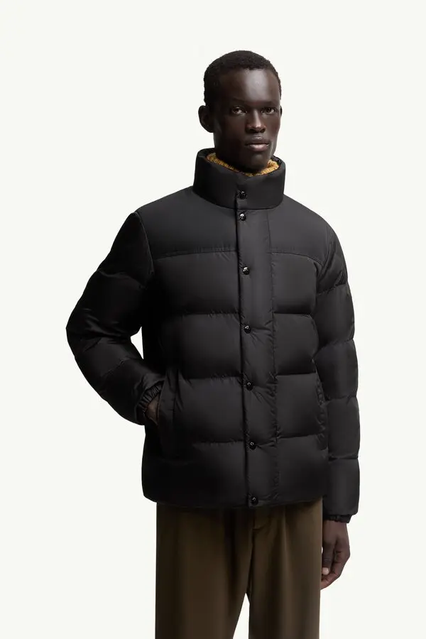 Moncler Virolais Short Down Jacket