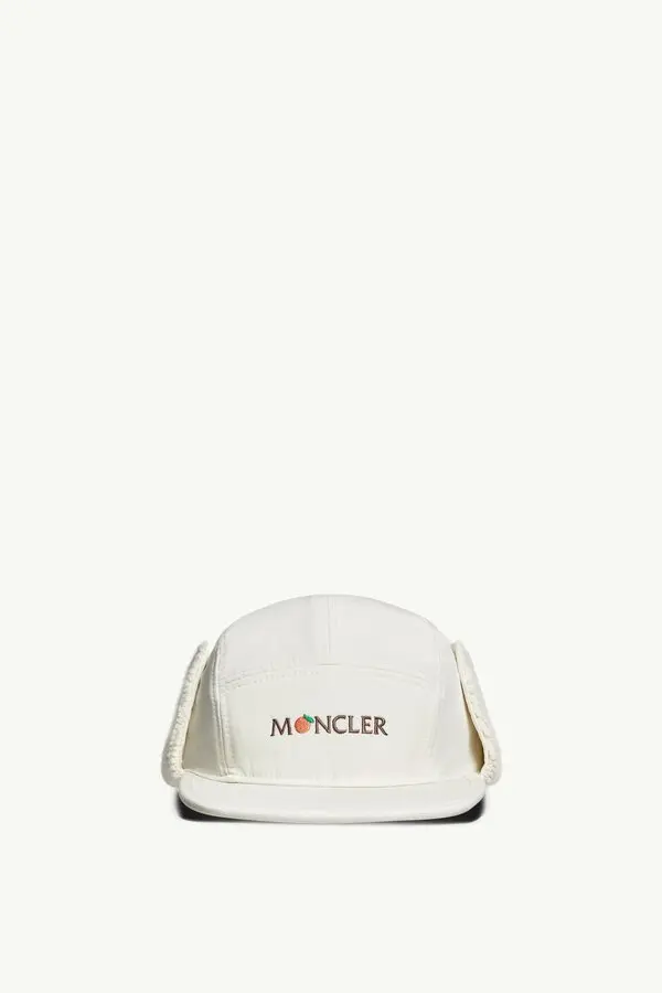 MONCLER X GILGA FARM DESIGNED BY DONALD GLOVER X Gilga Farm Donald Glover Reversible Baseball Cap - White