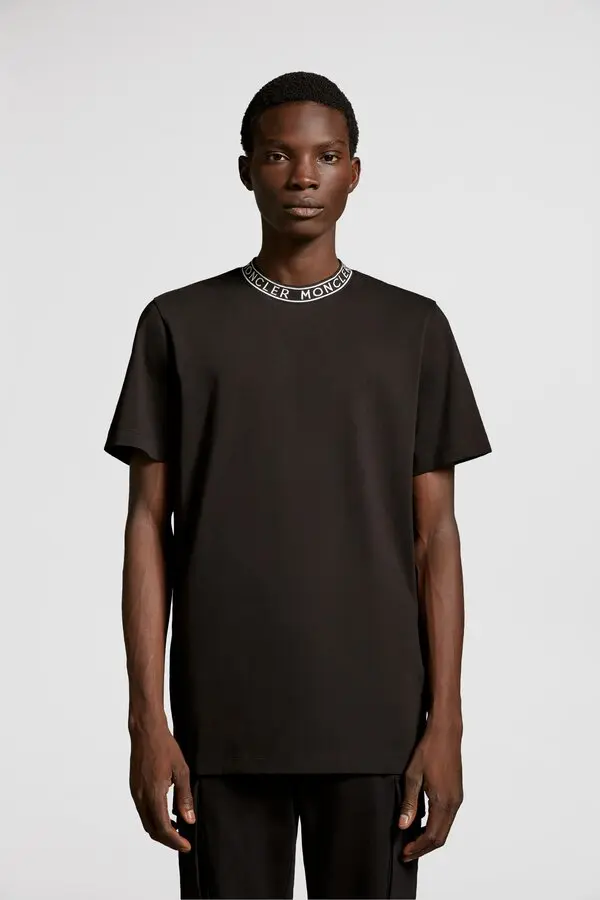 Moncler Logo T-shirt - Black