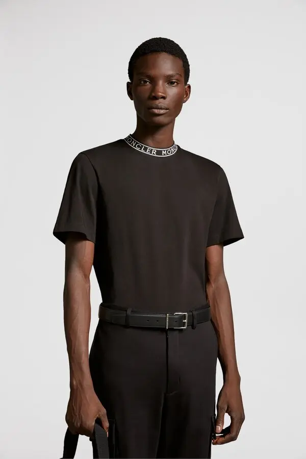 Moncler Logo T-shirt - Black