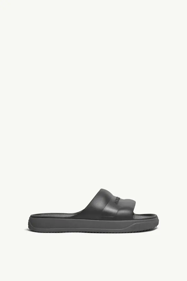 Moncler Altive Slides With Logo Detail - Black