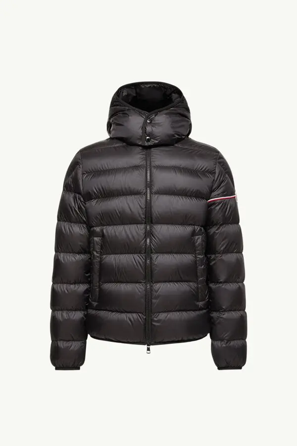 Moncler Ravenlock Hooded Short Down Jacket - Black