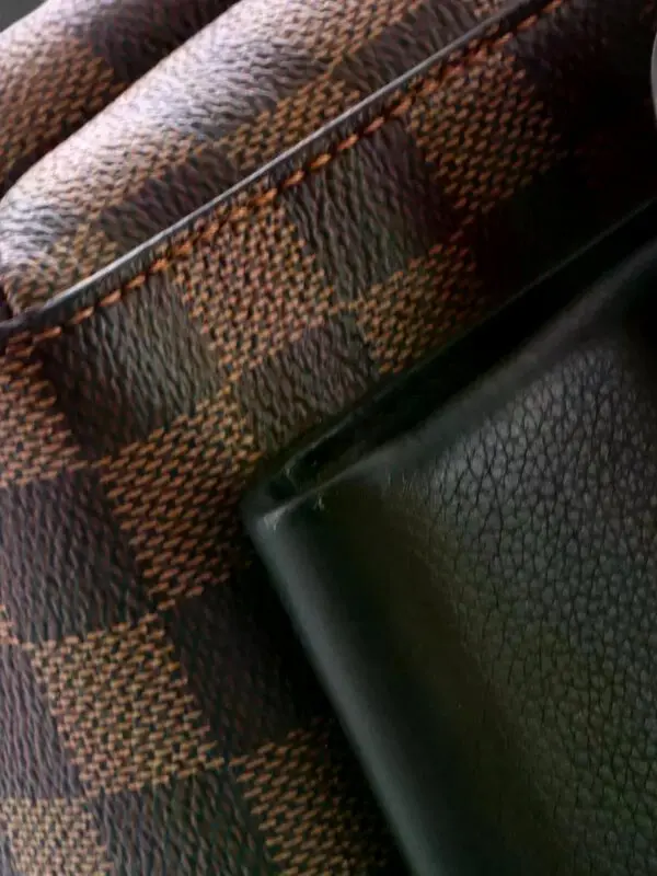 LOUIS VUITTON Vavin Pm Crossbody Bag - Black
