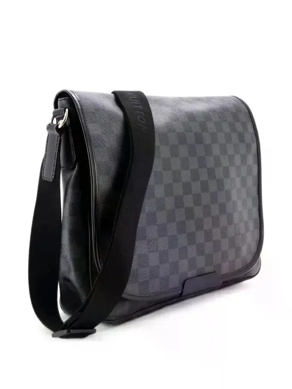 LOUIS VUITTON Daniel Messenger Bag Damier Graphite Mm Crossbody Bag - Black