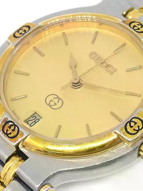Gucci 1990-2000s 9000m 32mm Watch