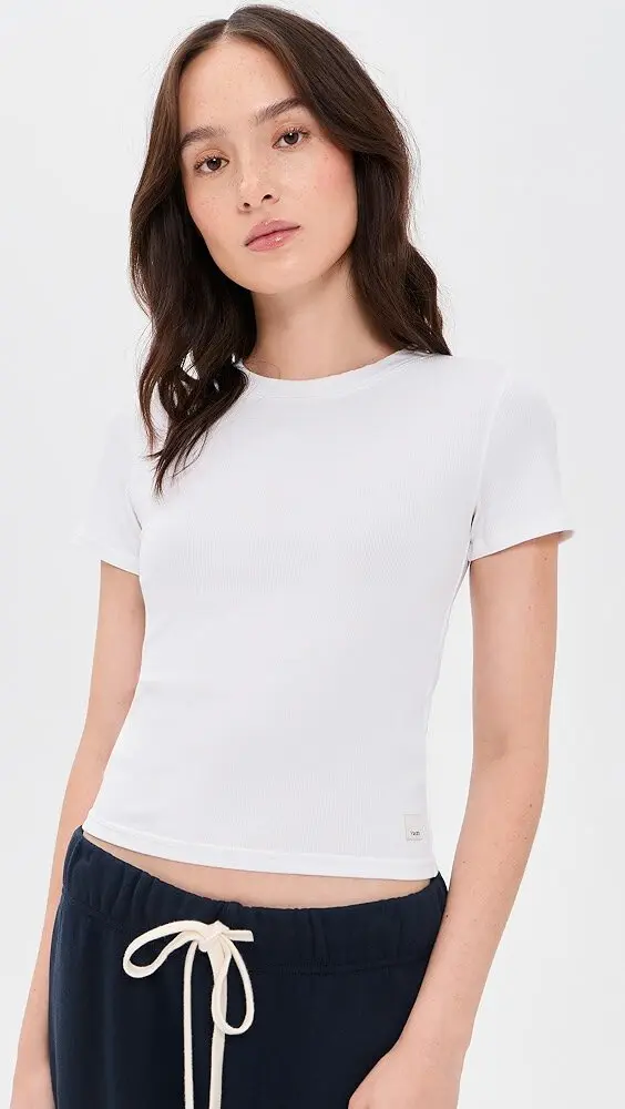 Vuori Pose Fitted 2.0 Tee