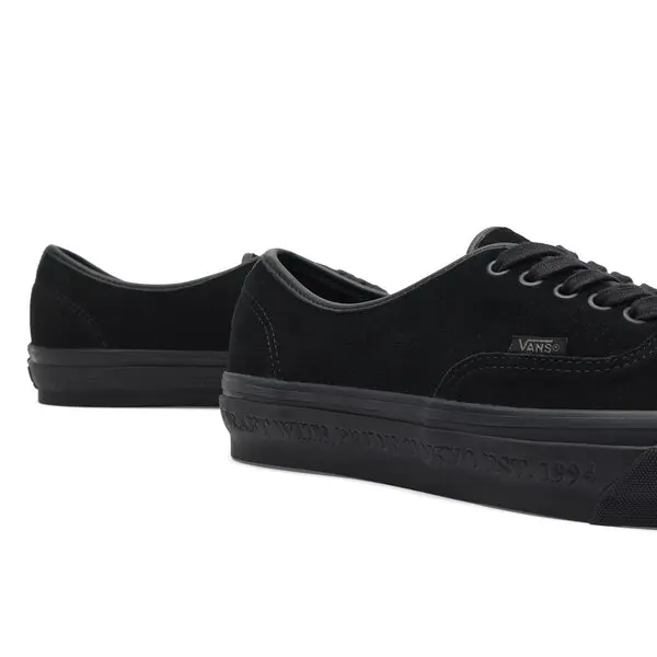 VANS X Neighbourhood Authentic 44 Sneaker