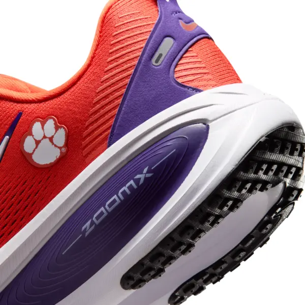 Nike College Vomero 18 Road Running Shoes - Orange