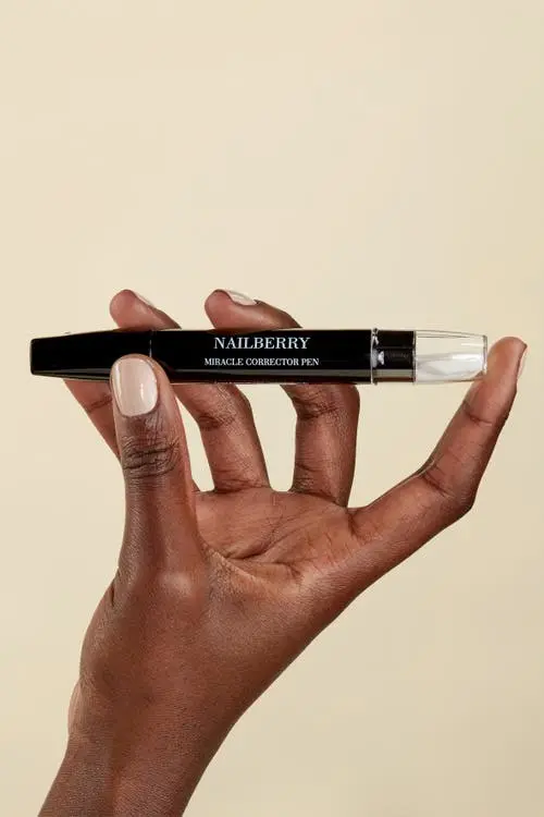 NAILBERRY Miracle Corrector Pen