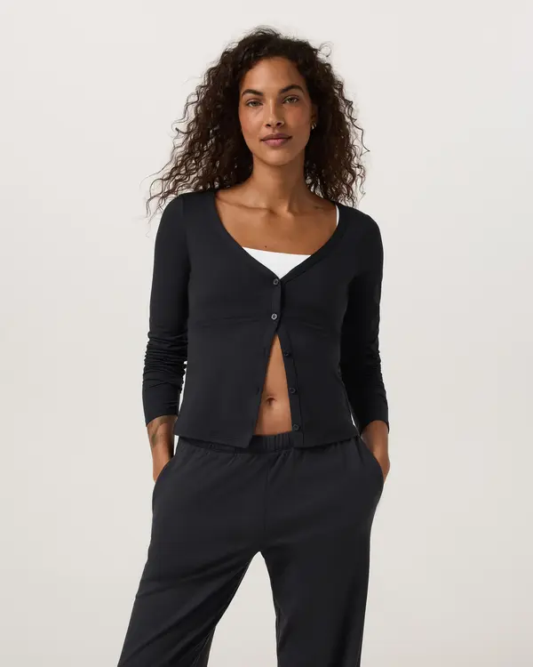 Vuori Long Sleeve Halo V-neck Cardigan - Solid Black