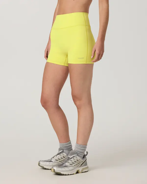 Vuori Set Point Layering Shorts 3.5 - Limelight
