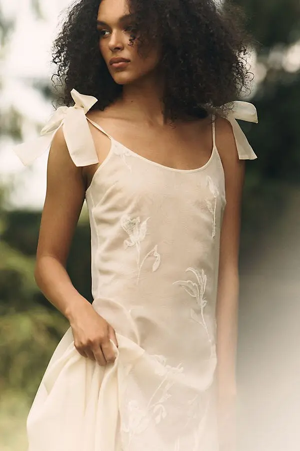 Rya Collection Voltaire Gown
