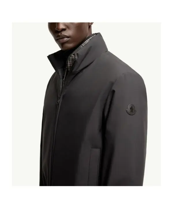 Moncler Luserna Short Down Jacket - Black