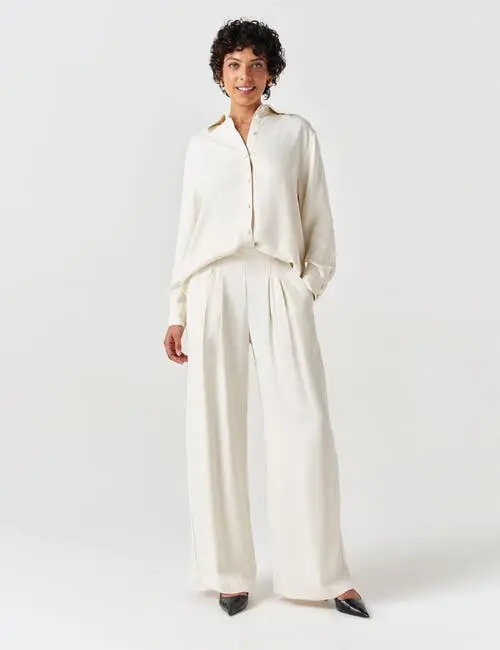 GHOST LONDON Esther Collared Satin Shirt - Ivory