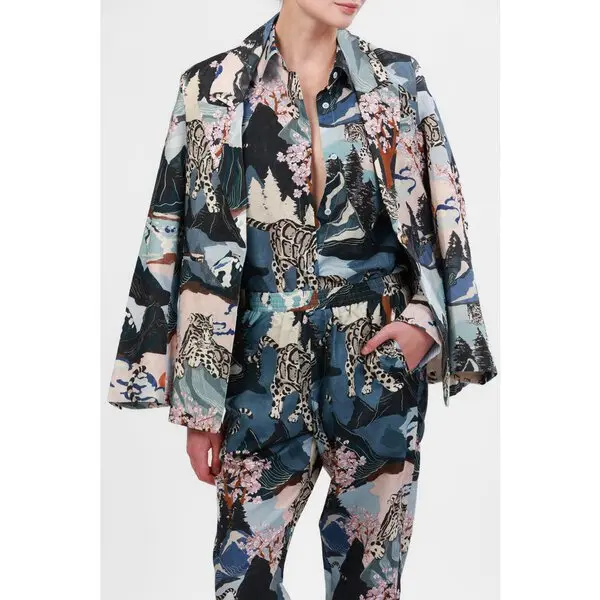 Las Surenas Blazer Snow Leopard