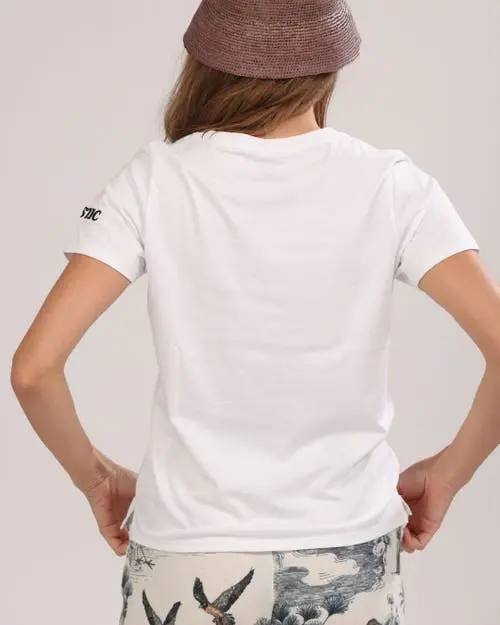 Las Surenas Mystic T-shirt