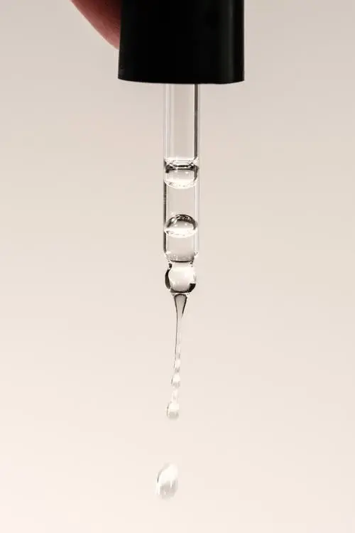 NAILBERRY Dry & Dash Lacquer Drying Drops