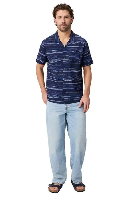 FABLETICS The Cabana Button-up Shirt - Deep Navy Breaking Waves