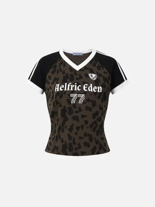 AELFRIC EDEN Leopard Print V-neck Cropped T-shirt With Raglan Sleeves