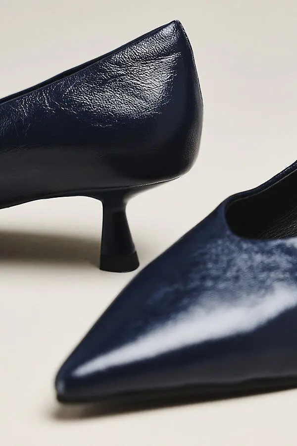 BIBI LOU Pointed-toe Kitten Heels
