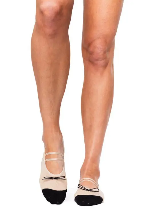 AREBESK Koko Grip Socks