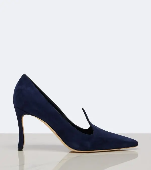 Manolo Blahnik Maldite Suede Pumps