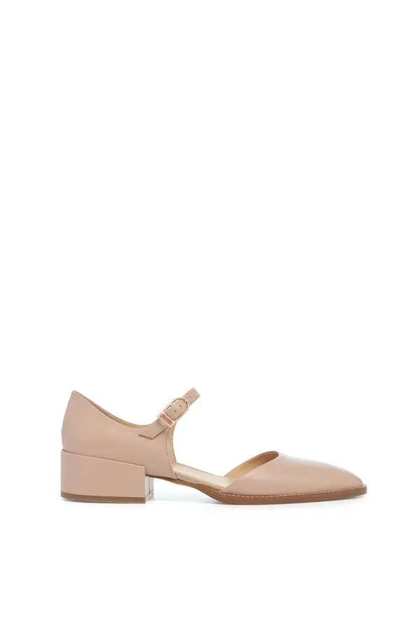 Gabriela Hearst Riley Sandal In Leather