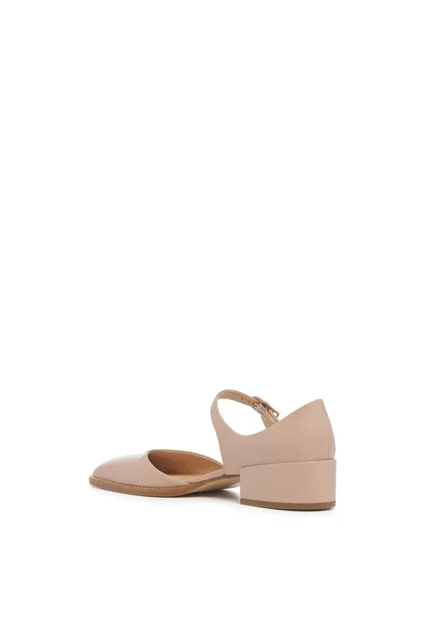 Gabriela Hearst Riley Sandal In Leather