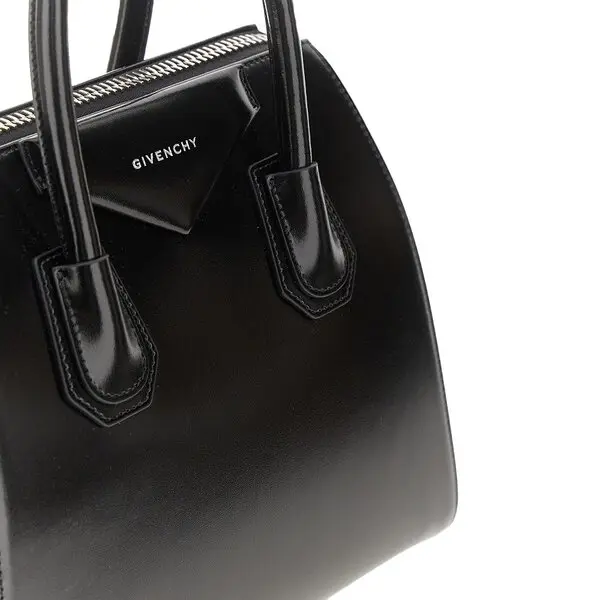 Givenchy Small Antigona Leather Bag - Black