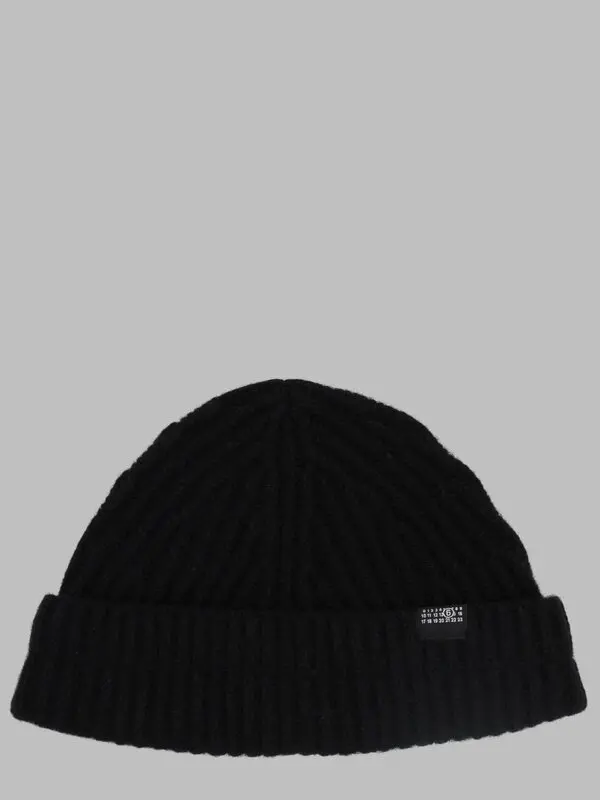 MAISON MARGIELA Ribbed Wool Blend Beanie Hat - Black