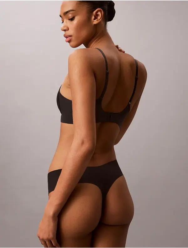 Calvin Klein Perfectly Fit Thong - Black