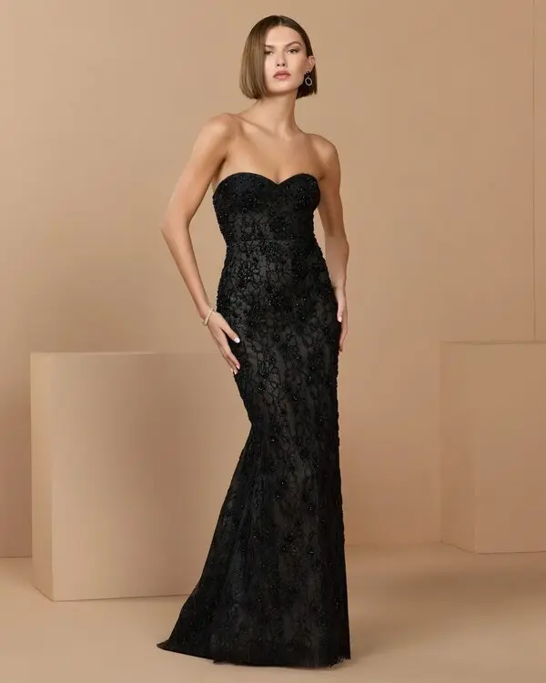 MAC DUGGAL COLLECTION Embellished Strapless Bustier Gown With Sweeping Train