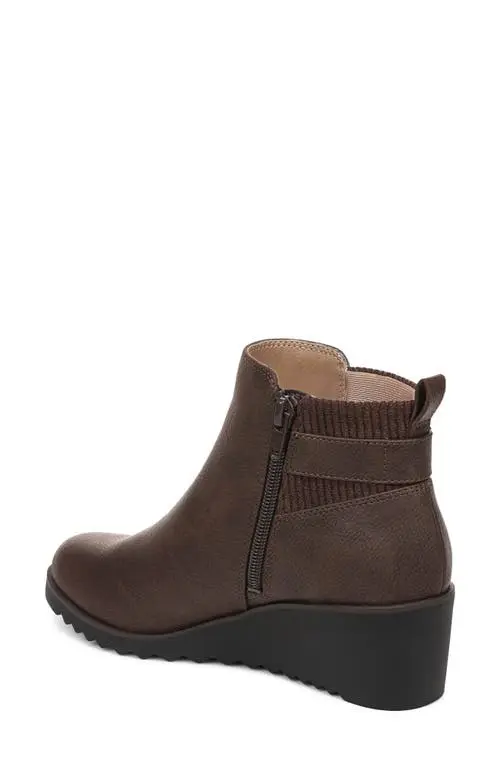 LIFESTRIDE Zayne Wedge Bootie