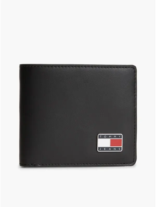 Tommy Hilfiger Smooth Leather Bifold Wallet